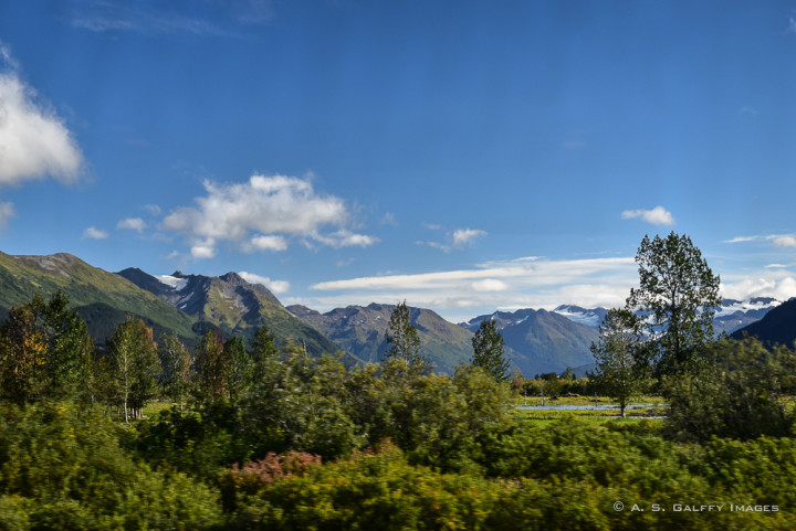 Anchorage to Denali – Driving the Spectacular Parks Highway in Alaska