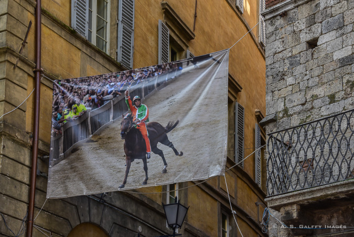 Palio di Siena - Insight Into Italy's Oldest Horse Racing Tradition