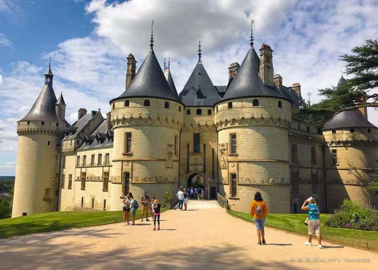 Château de Chaumont – a Castle Entangled in Intrigue and Rivalry