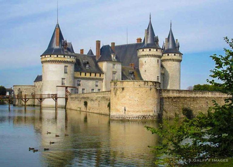 The 10 Most Beautiful Castles in the Loire Valley
