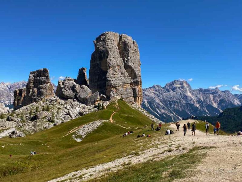 Cinque Torri Hike: Complete Guide to the Loop Trail (2026)